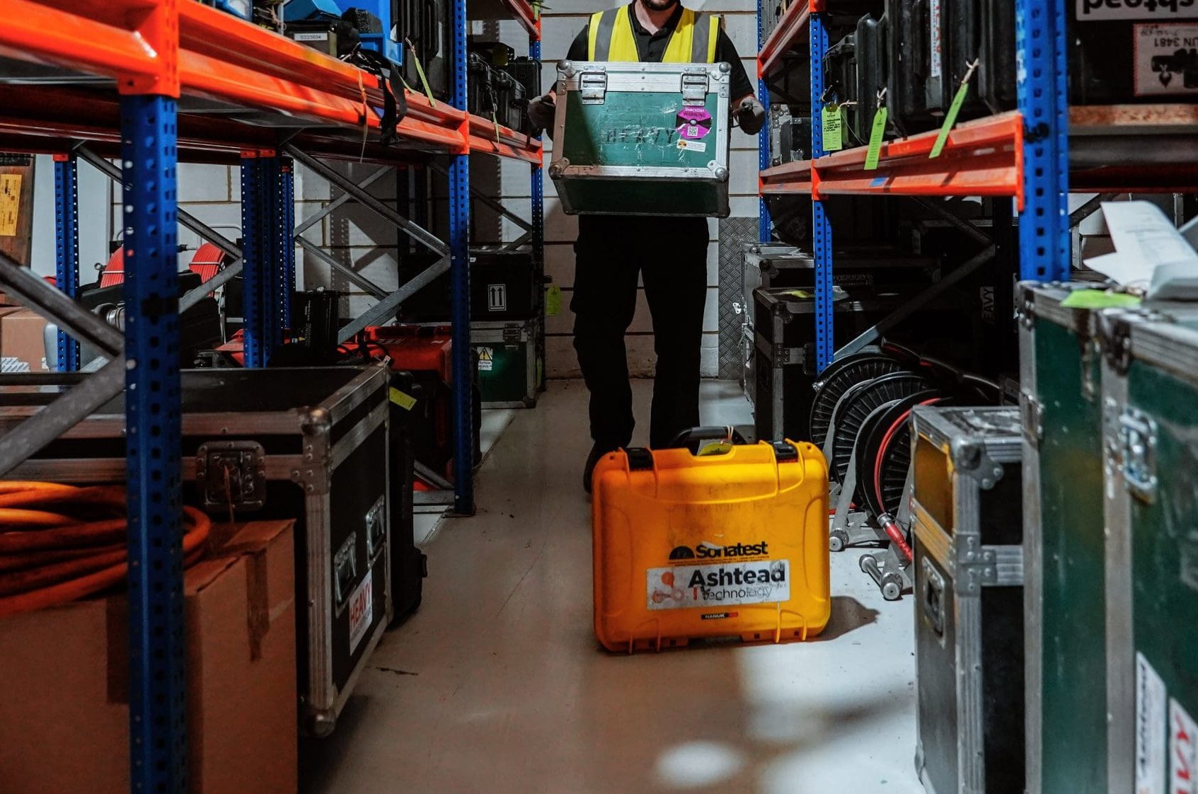 3 reasons why you should rent/hire equipment | Ashtead Technology